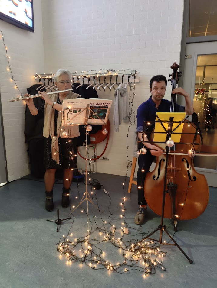 Gezellige Kerstviering in Naaldwijk | Herman Broerenstichting